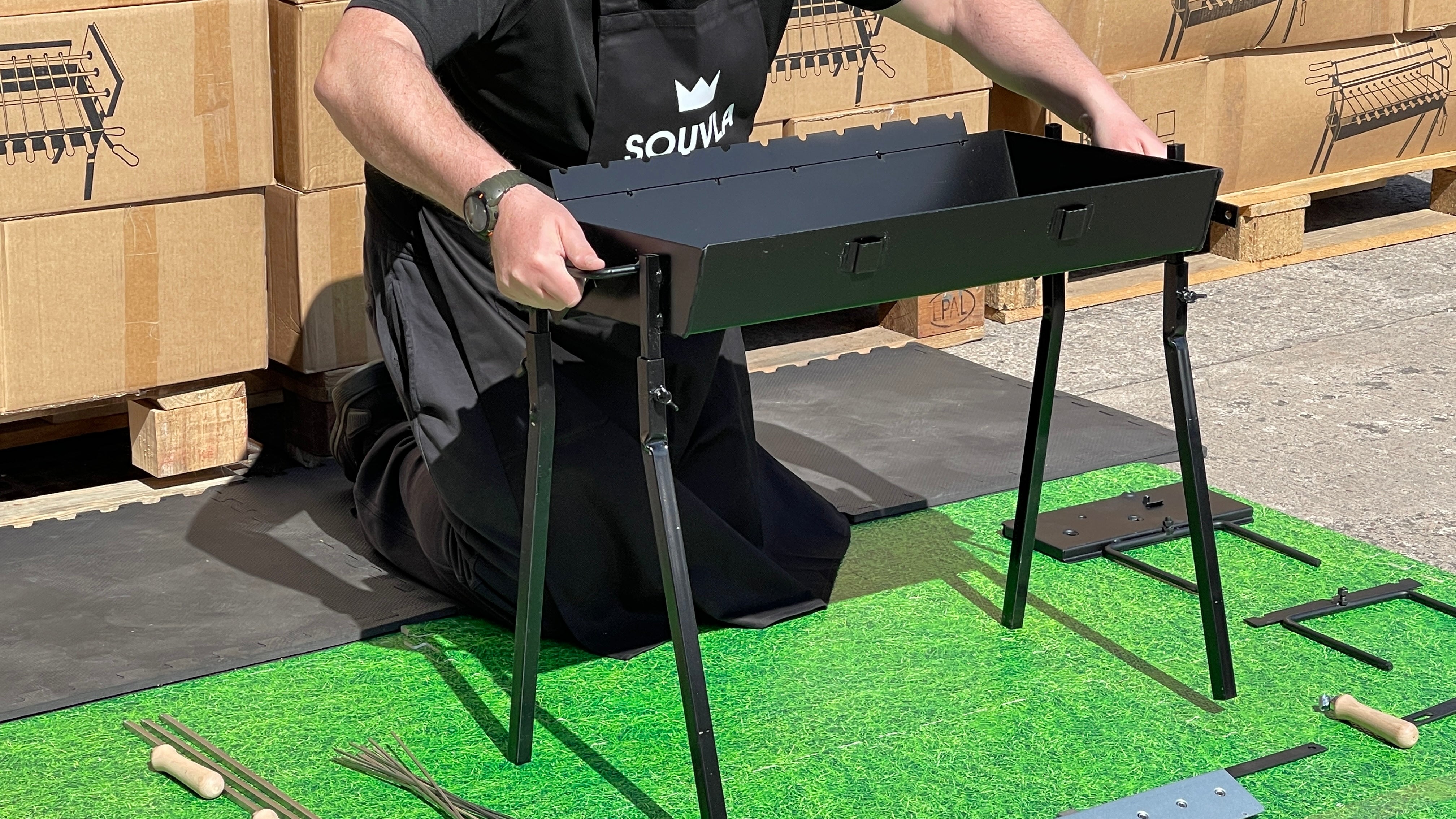 Greek Cypriot Modern Large 'Cyprus BBQ' Unboxing, Tutorial and Setup ...